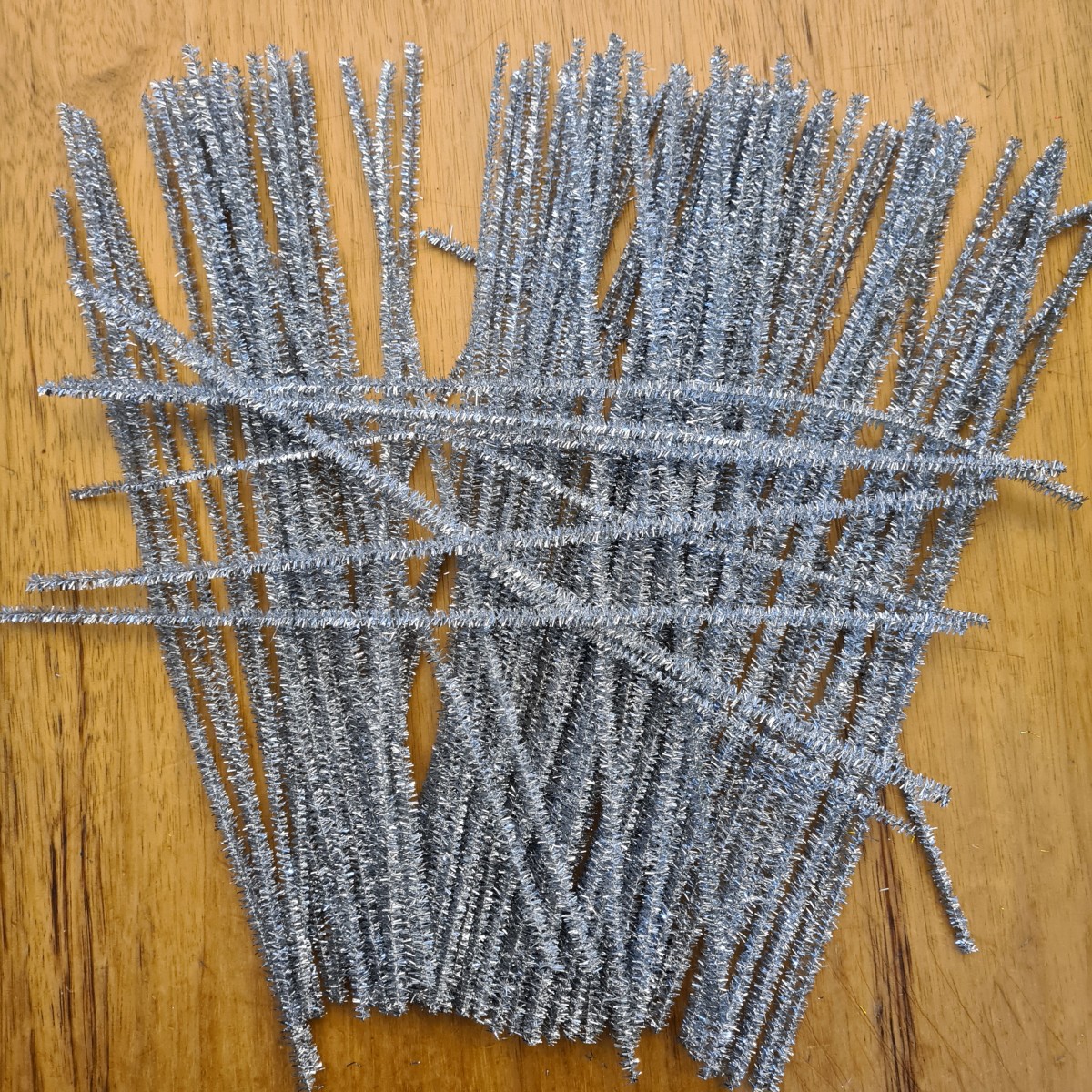 חנות גננות ומורות משקיעות - חומרי יצירה שונים - 30 יחידות מנקה מקטרות כסף